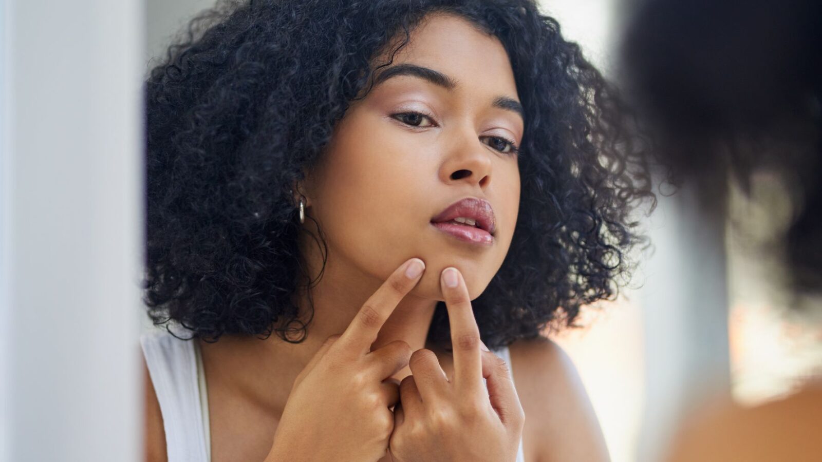 Face Picking: How To Stop Touching Your Face – Rededit Magazine